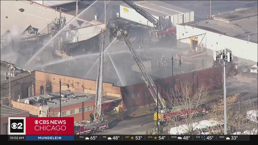 Food warehouse roof collapses in extra-alarm fire on Chicago's South ...