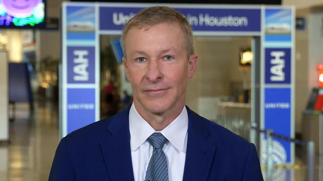 United Airlines CEO Scott Kirby addresses pilot mental health concerns ...