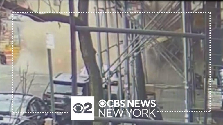 Video shows the moment of Bronx partial building collapse - CBS New York