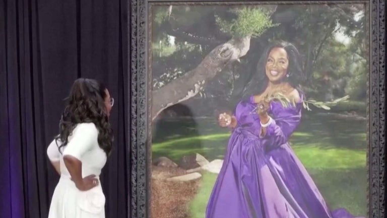 Oprah Winfrey portrait revealed at National Portrait Gallery - CBS News