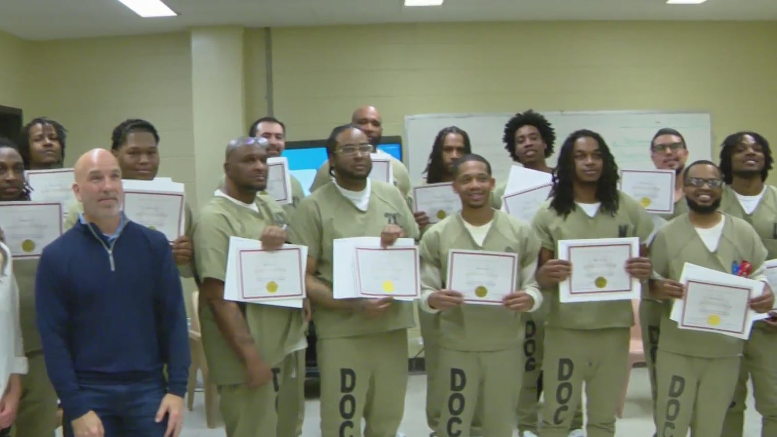 Cook County Jail inmates learn financial literacy from Harvard grads ...