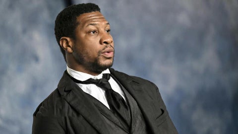 Jonathan Majors' ex-girlfriend drops assault and defamation lawsuit after reaching settlement ...