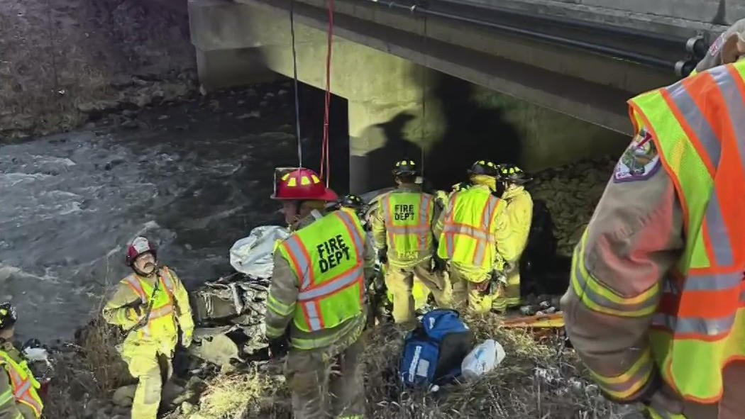 Dispatcher was "amazed" man trapped in truck for 6 days was alive - CBS ...