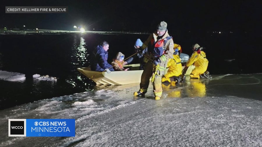 122 people rescued from Upper Red Lake ice chunk - CBS Minnesota
