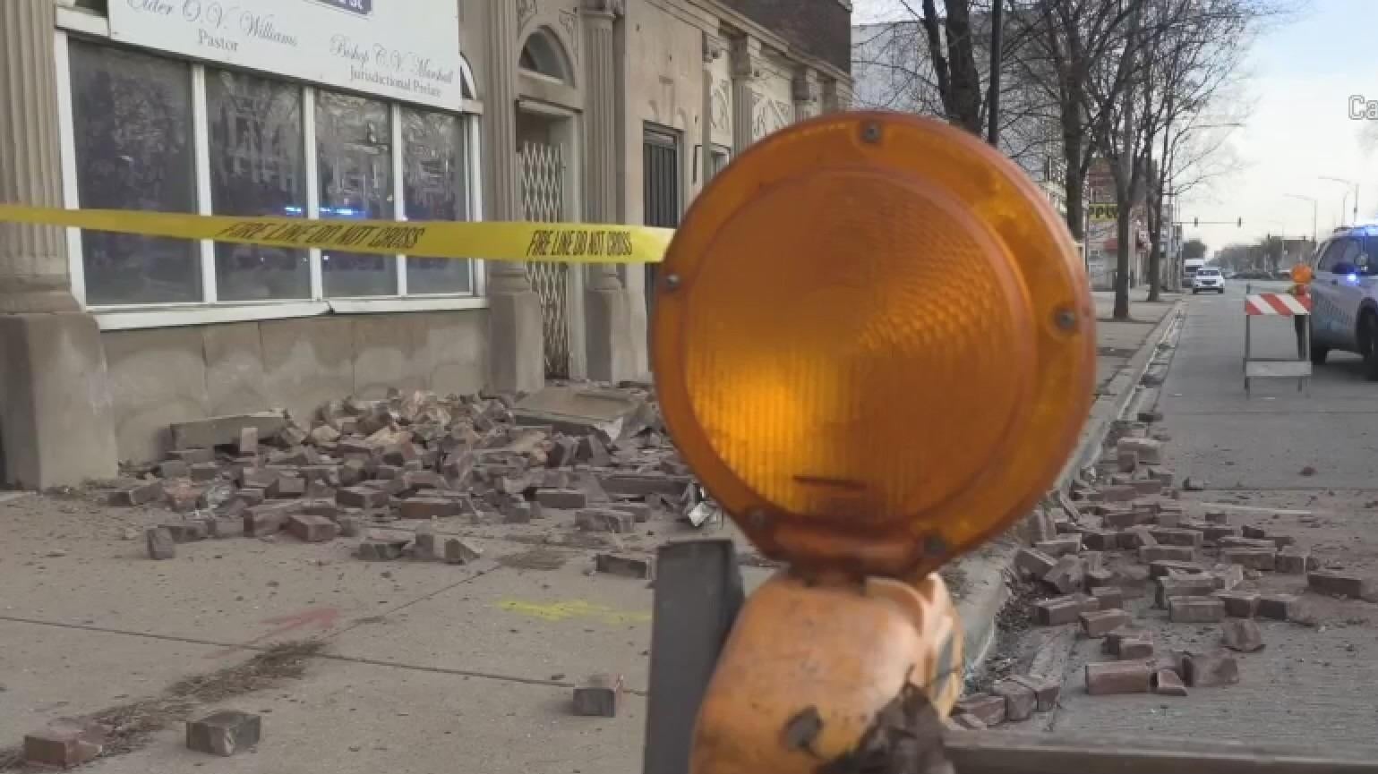 Chicago church facade collapses after failed inspection - CBS Chicago