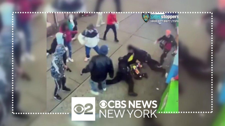 NYPD officers attacked in Times Square; 5 suspects arrested, 7 still on ...
