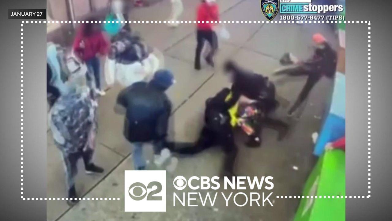 5 suspects in Times Square assault on NYPD officers held at Rikers ...