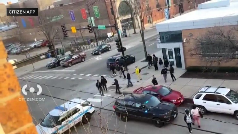 2 teens charged in deadly shooting near North Side Chicago school - CBS ...