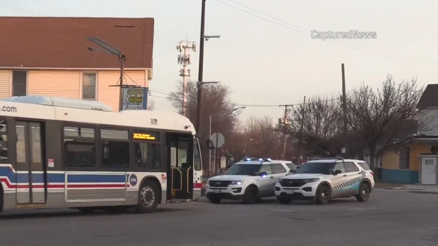 Girl, 11, on scooter hit by CTA bus on Chicago's South Side - CBS Chicago