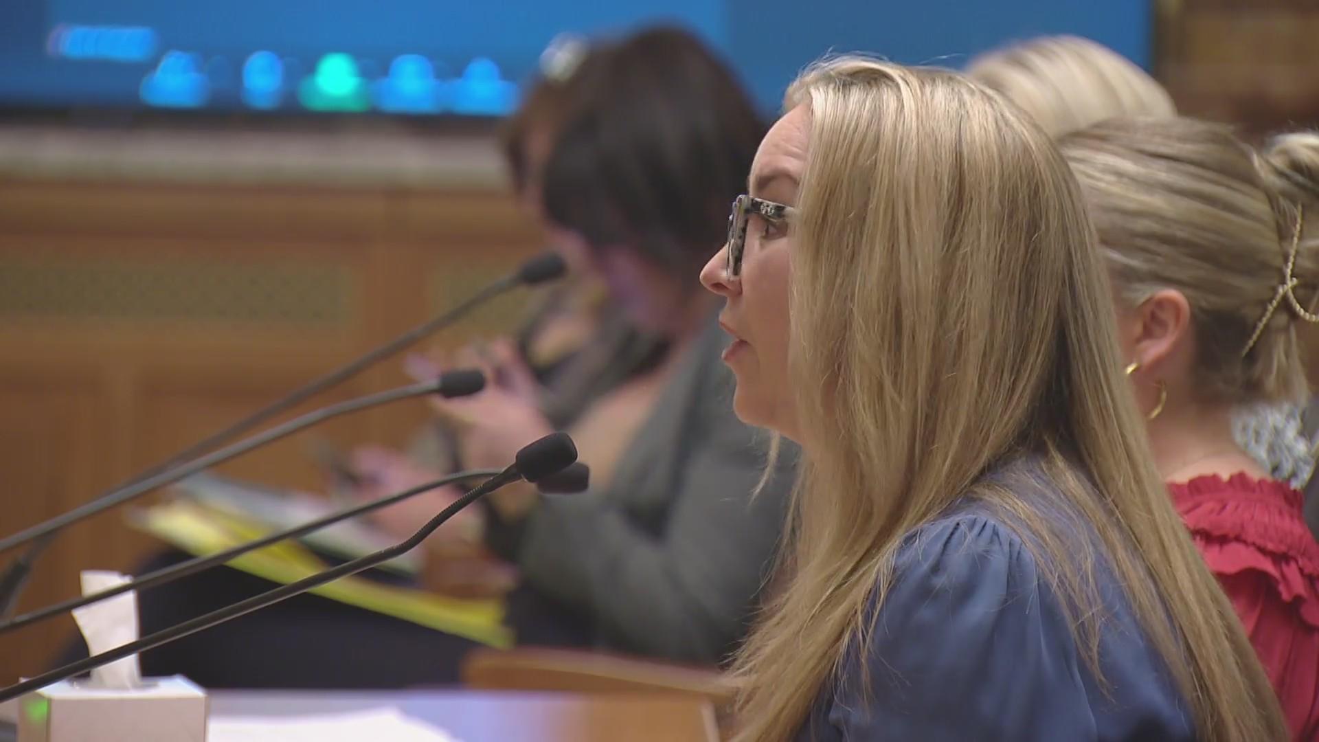 Colorado police officer texted woman after alleged rape: "Can we at ...