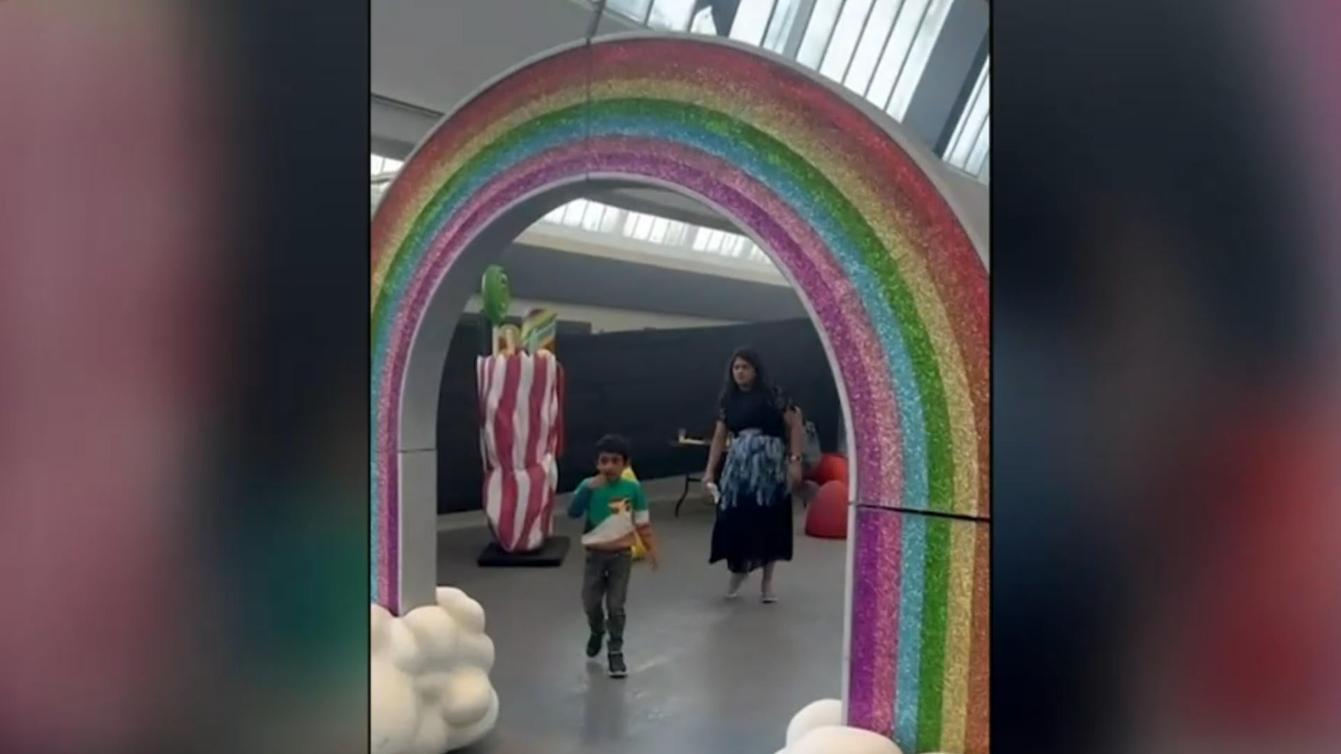 A Willy Wonka "immersive experience" turned out to be a partially ...