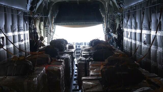 Inside a U.S. airdrop mission to rush food into Gaza - CBS News