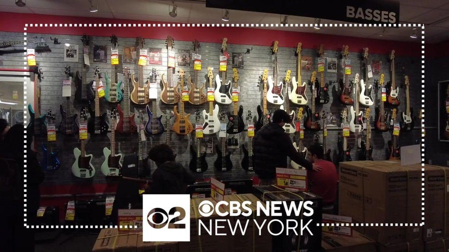 Sam Ash's Midtown Manhattan location set to close its doors - CBS New York