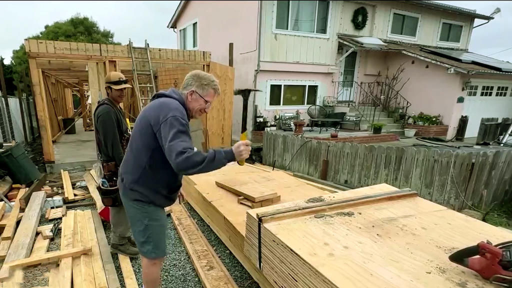 Contractors wrestle with lengthy permit process amid housing crisis ...