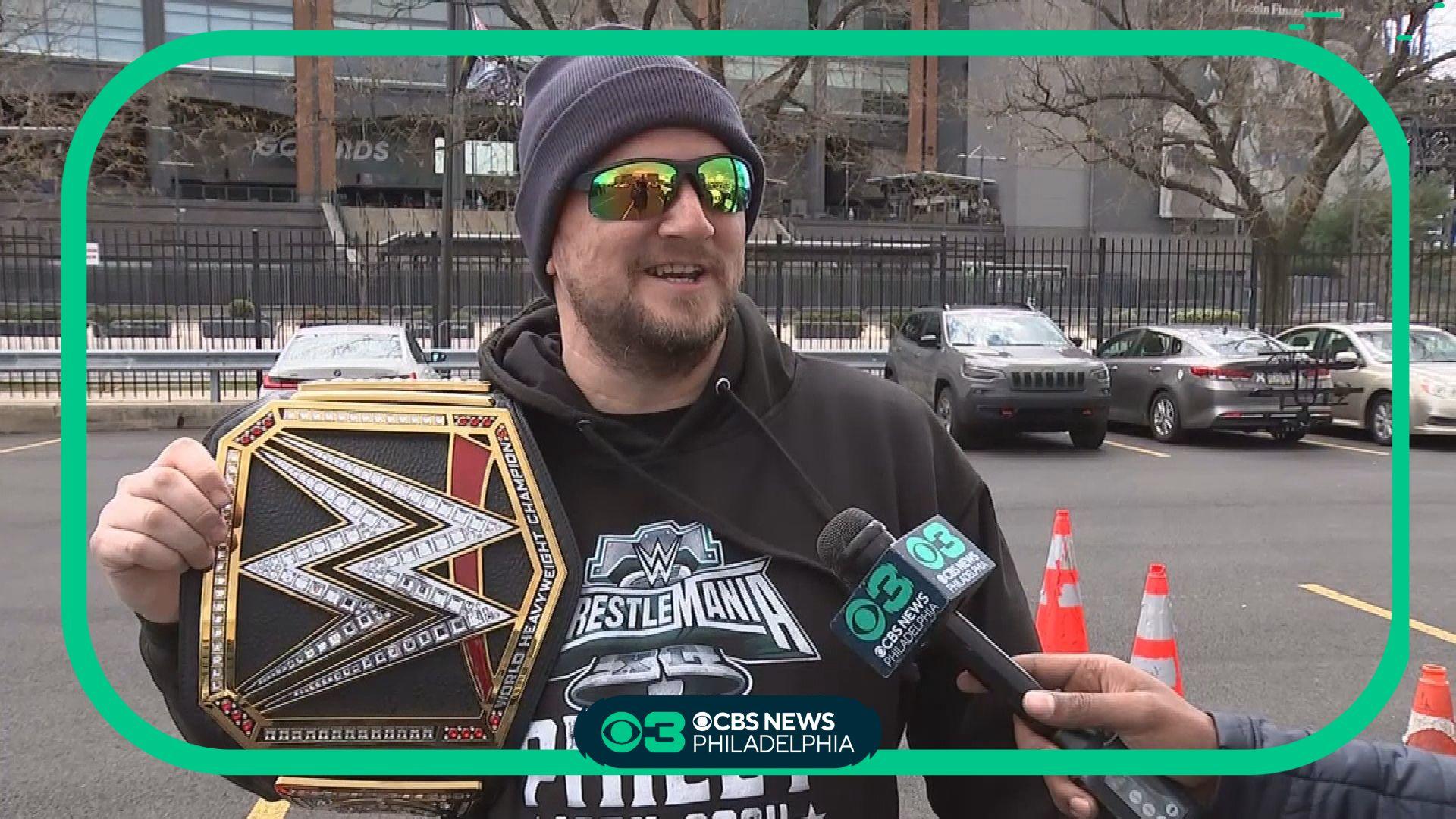 Legendary luchadors Jason Kelce and Lane Johnson make WrestleMania 40 ...