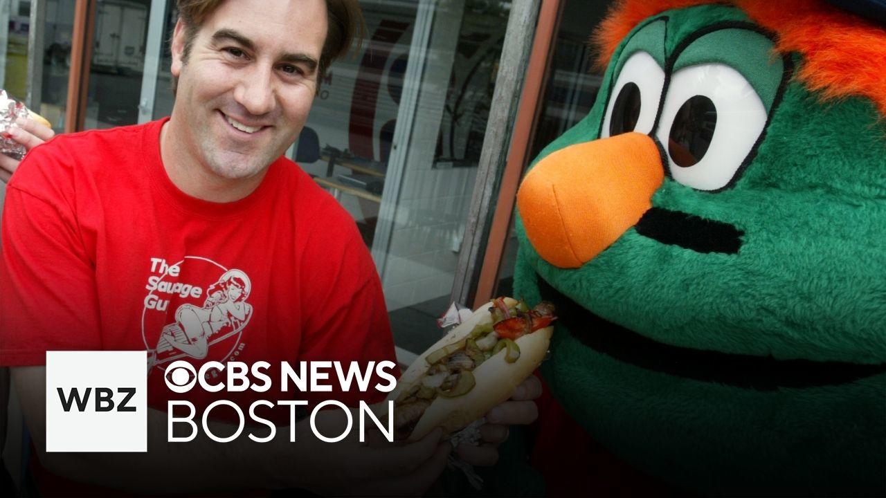 Fenway Park food options for Boston Red Sox fans - CBS Boston