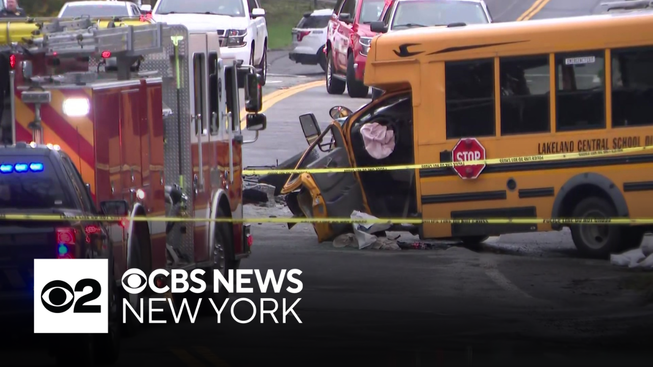 Students among several hurt in Yorktown school bus crash - CBS New York