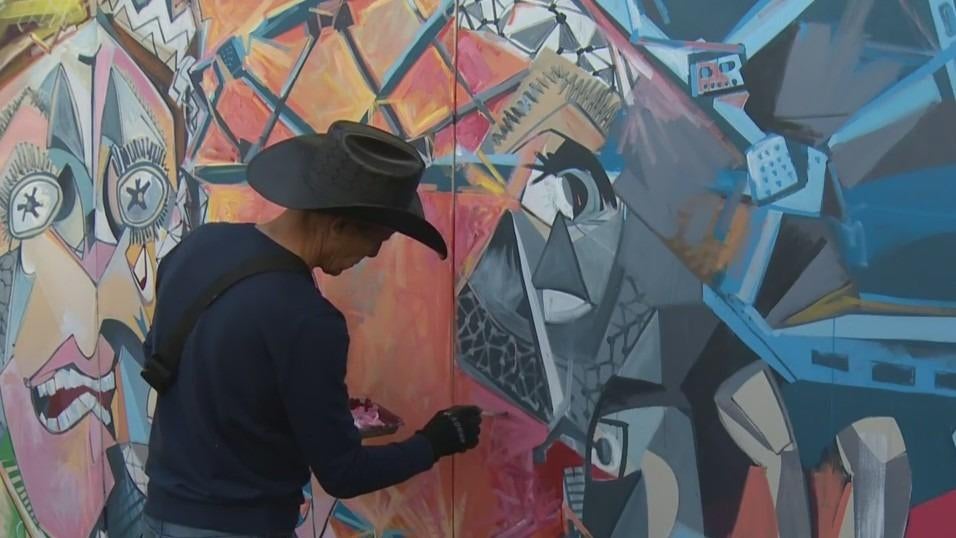 Dallas artist to complete mural honoring victims of Francis Scott Key ...