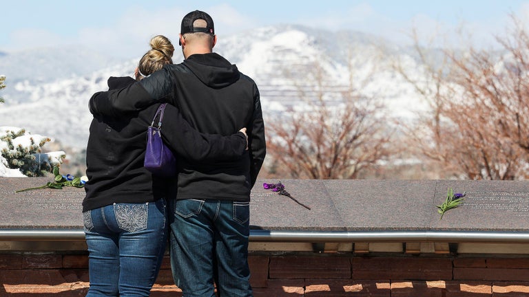 Columbine school shooting victims remembered at 25th anniversary vigil ...