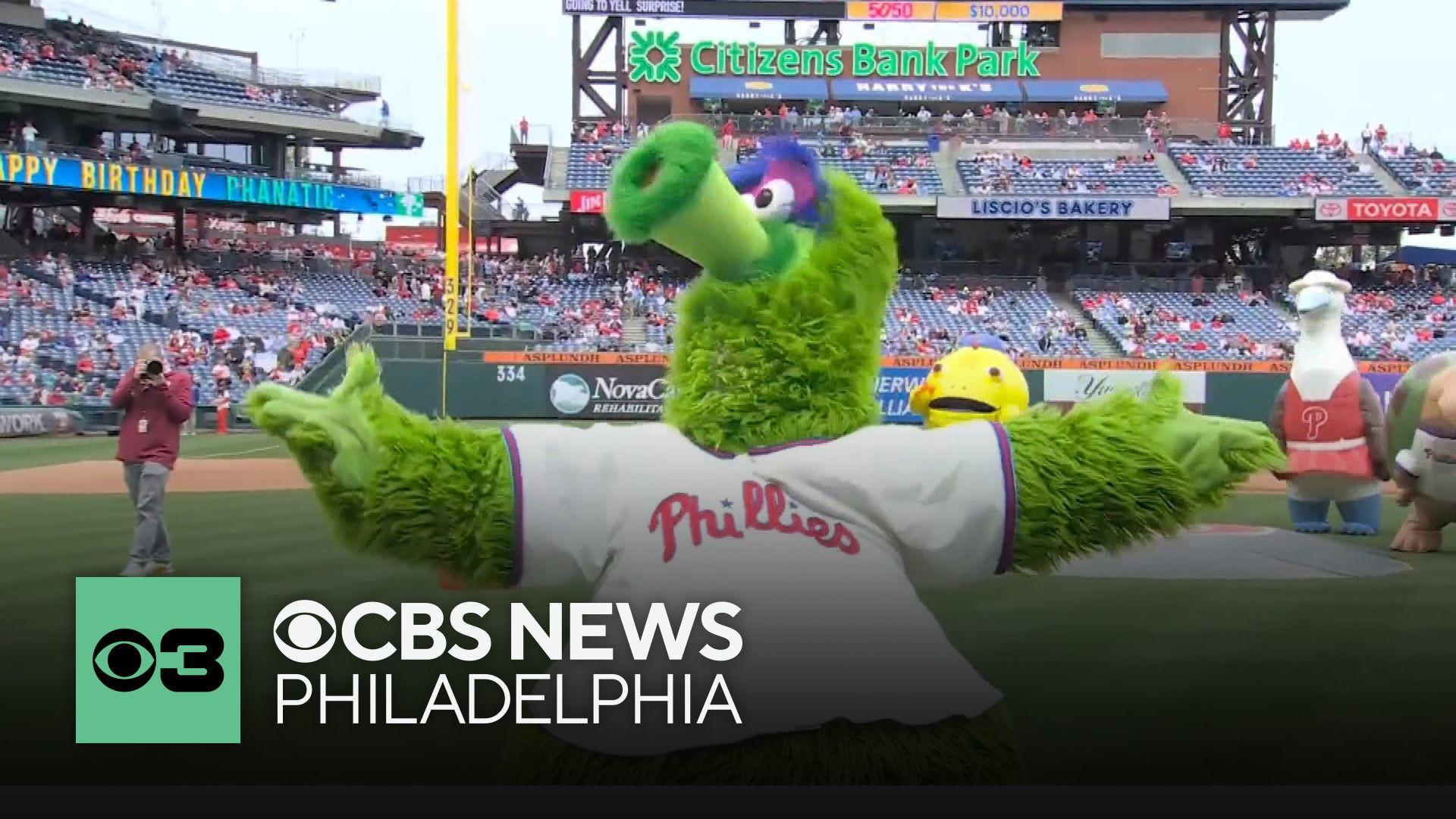 Thousands of fans join Phillie Phanatic in South Philadelphia for ...