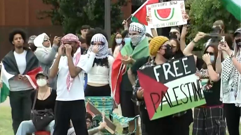 College protesters vow to keep demonstrations as schools shut down ...