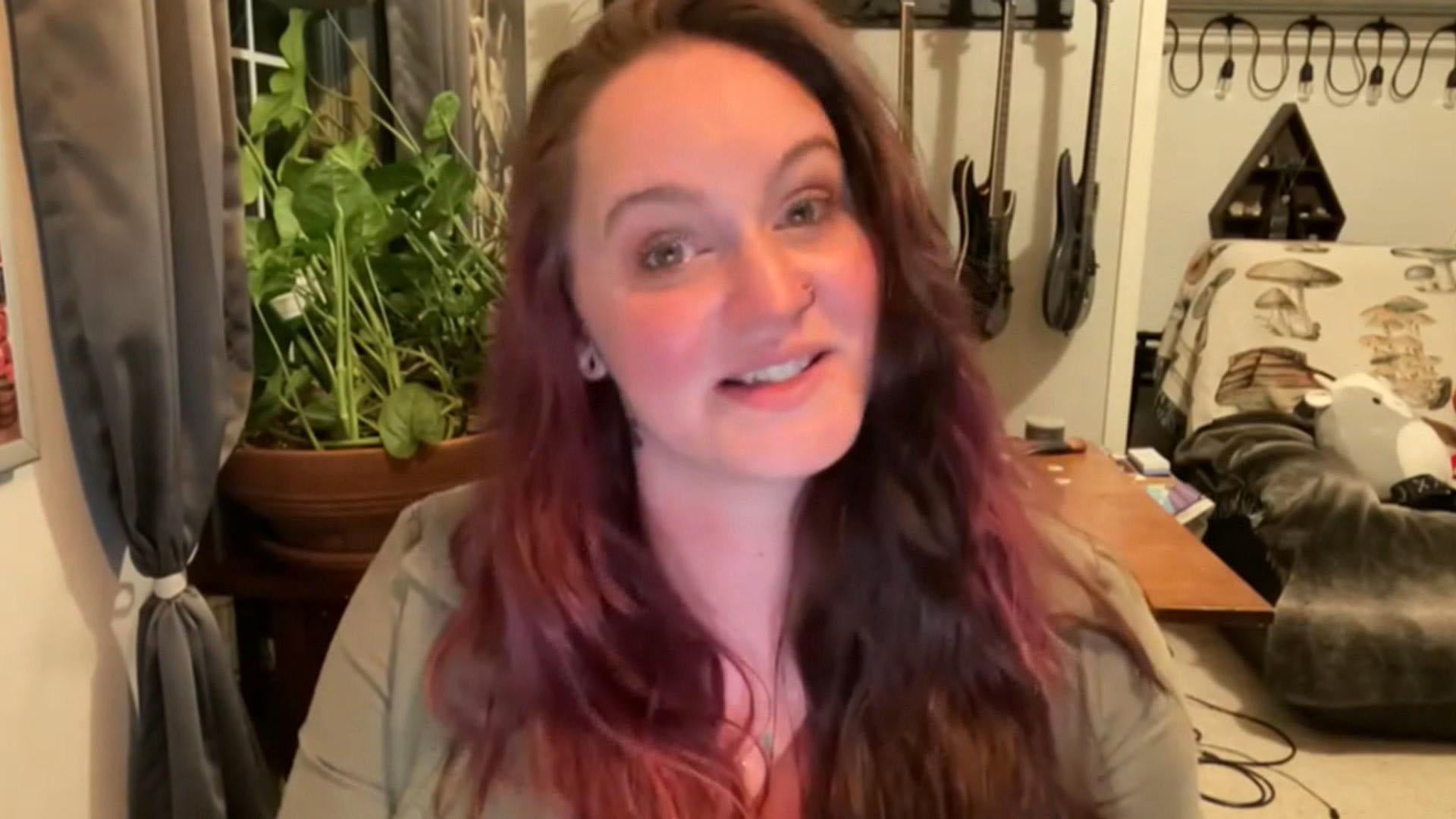 An unexpected gesture of kindness changed a grieving barista's Mother's ...