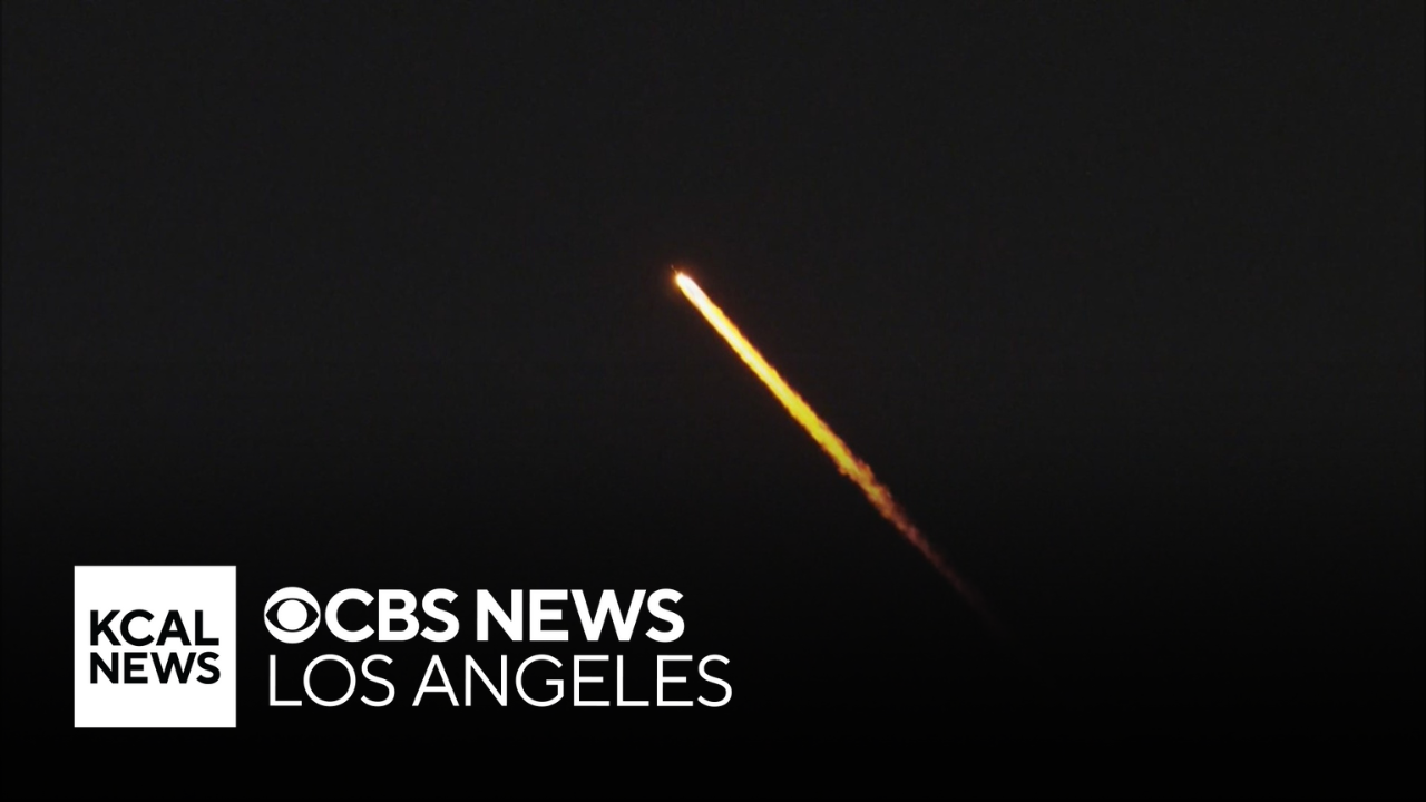 SpaceX launches Starlink satellites from Southern California - CBS Los ...