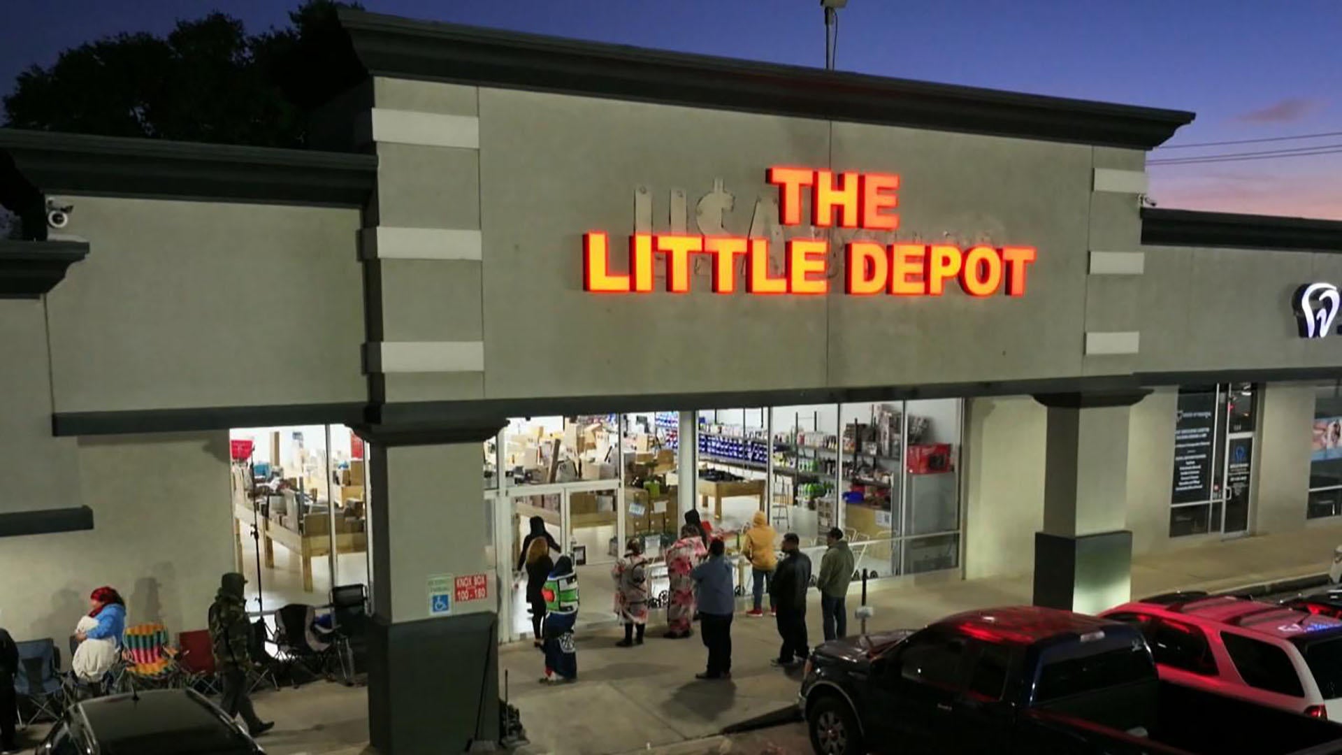 Looking to save money? Try shopping at bin stores. - CBS News