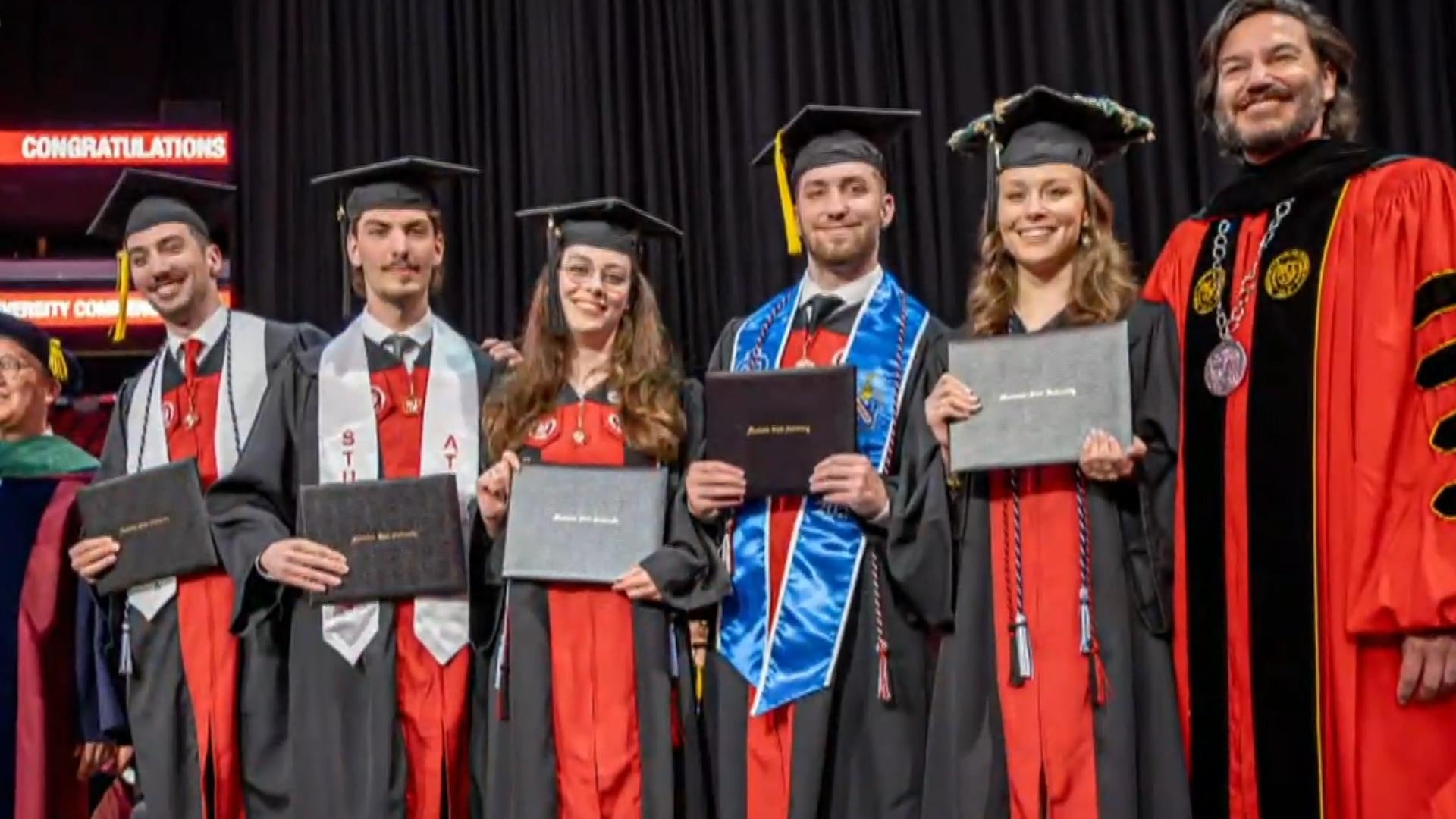 New Jersey quintuplets graduate from same college - CBS News
