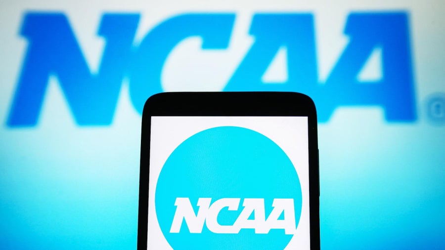 NCAA athlete-pay settlement could mean 6-figure paychecks for top ...