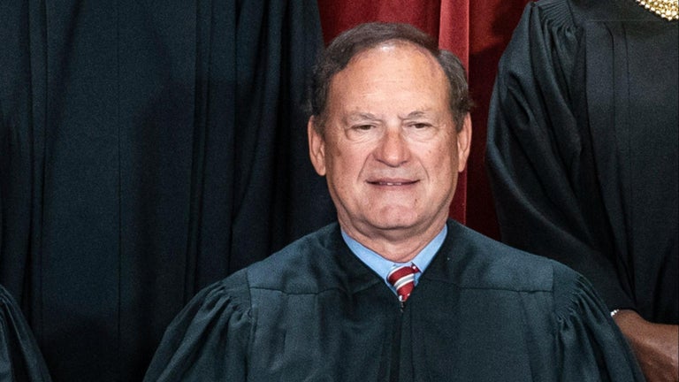 Chief Justice John Roberts rejects Senate Democrats' request for ...