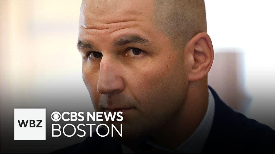 Trooper Michael Proctor grilled over "hopefully she kills herself" text ...