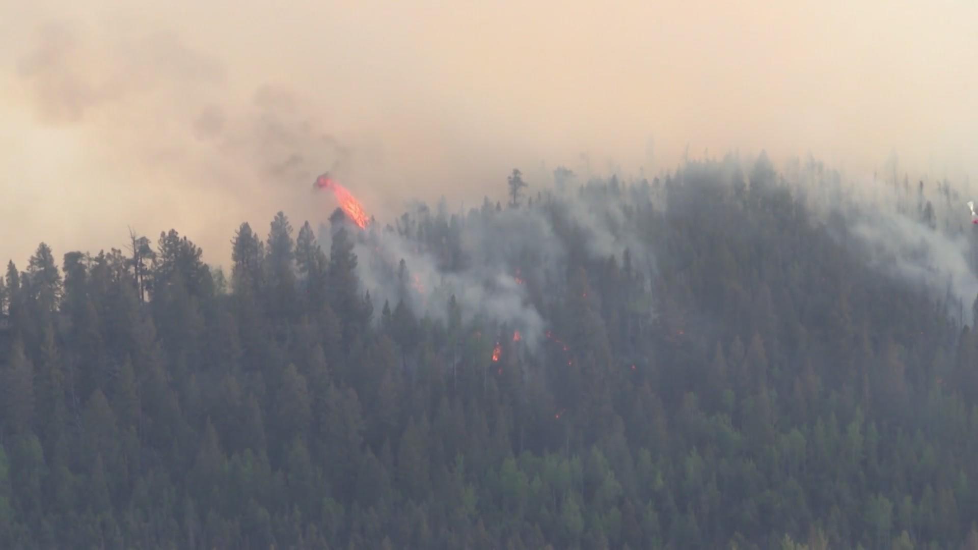 Colorado wildfire near Twin Lakes grows to 200 acres - CBS Colorado