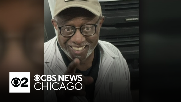 Retired Chicago police officer, 73, shot, killed on West Side - CBS Chicago