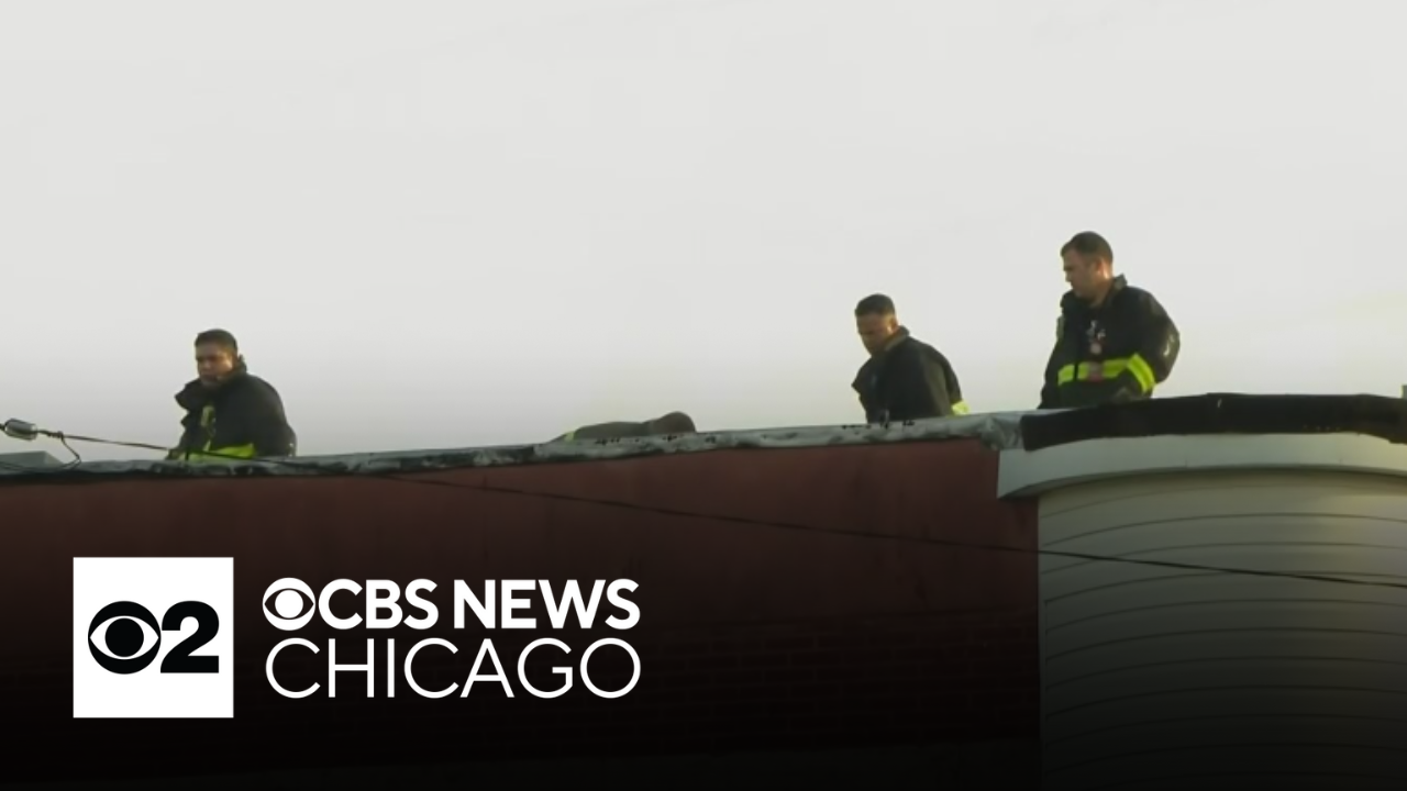 Fire damages vintage residential building on Chicago's West Side - CBS ...
