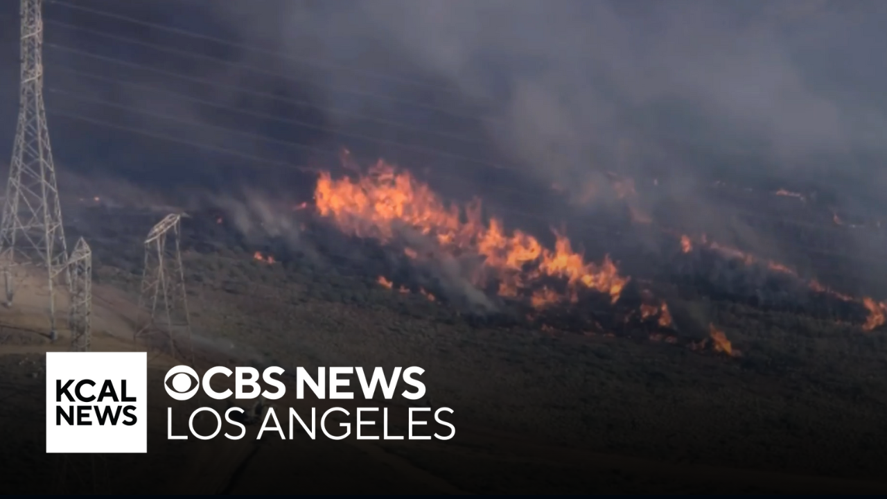 Firefighters gain upper hand on 400-acre Sierra fire burning near ...