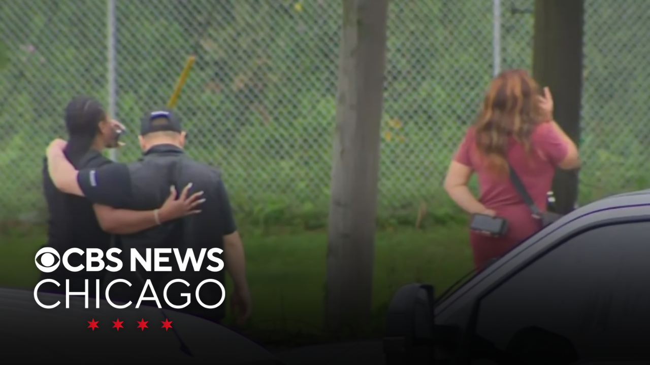 Missing Chicago pastor's car pulled from Des Plaines River near Joliet ...