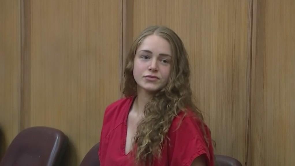 Judge drops charges against parents of OnlyFans model Courtney Clenney ...