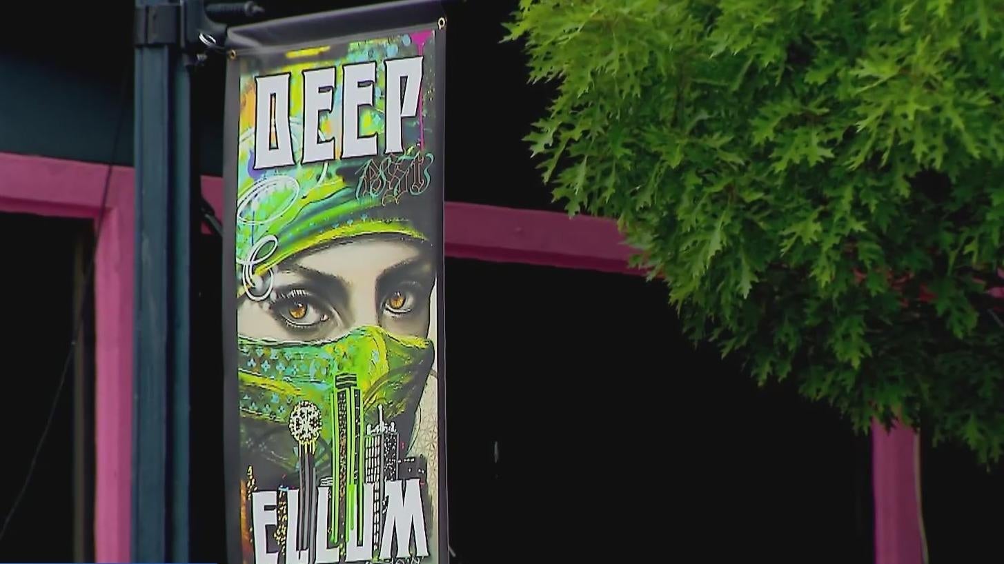 Dallas Police say crime is trending down in Deep Ellum - CBS Texas
