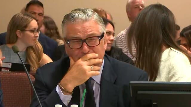 Alec Baldwin returns to "Saturday Night Live" for first time since ...