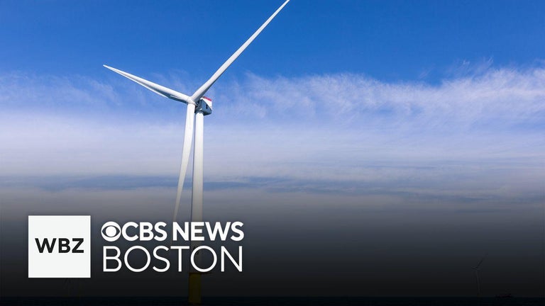 Broken Vineyard Wind turbine blade could fall into ocean off ...