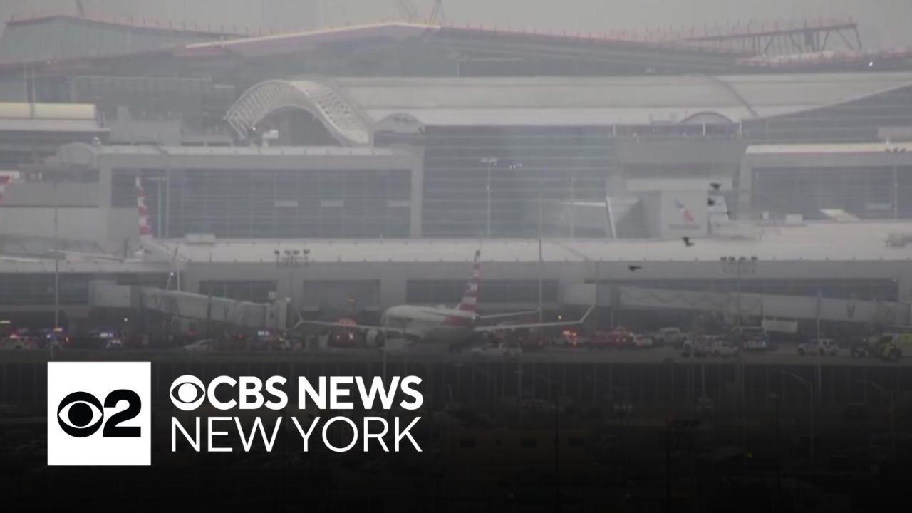 10 hurt in JFK Airport fire that shut down Terminal 8. Passengers ...