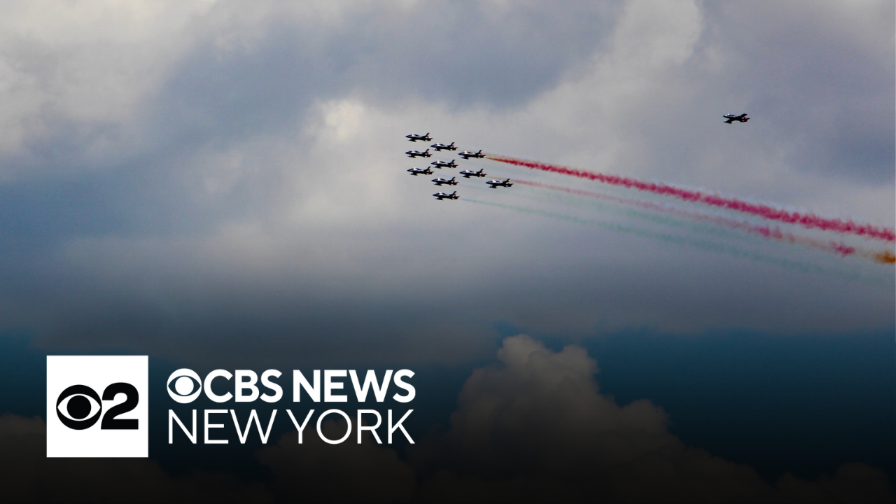 Video shows Frecce Tricolori fighter jets fly over NYC. See the view ...