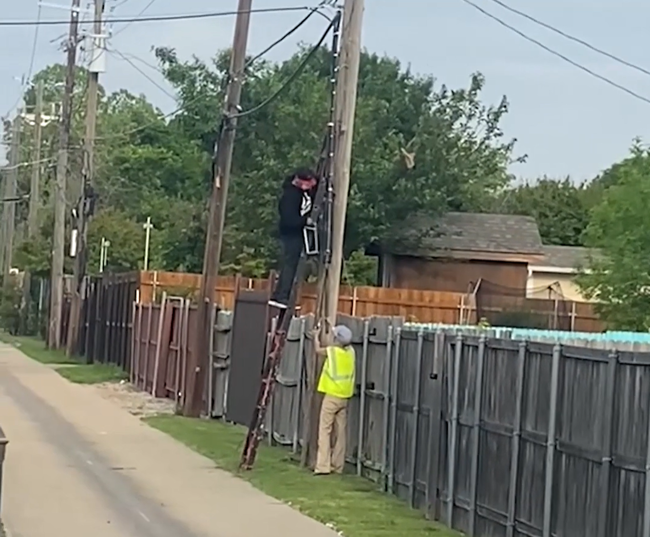 Copper thieves strike North Texas posing as utility workers - CBS Texas