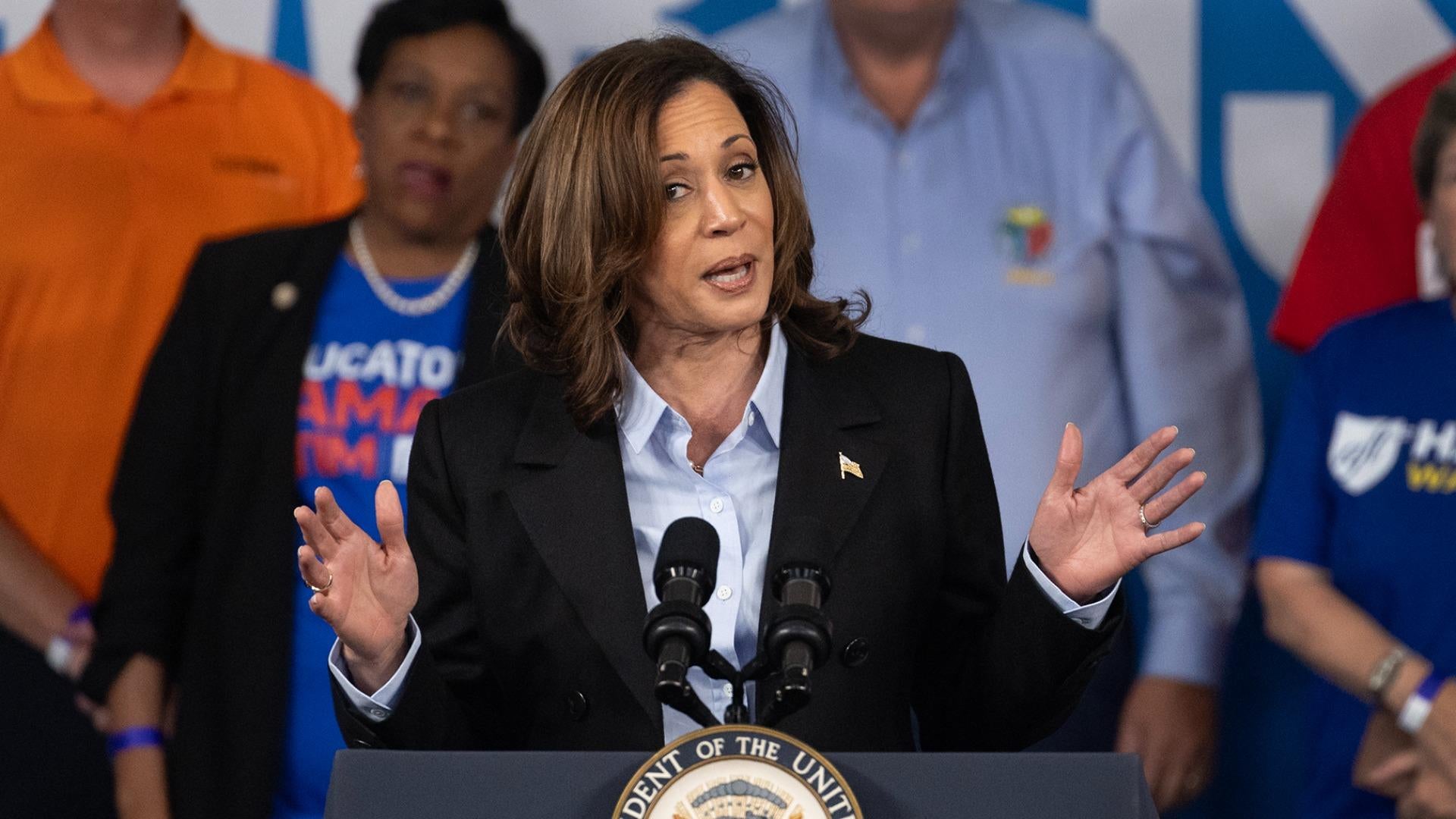 Kamala Harris proposes $50,000 tax break for small businesses - CBS News
