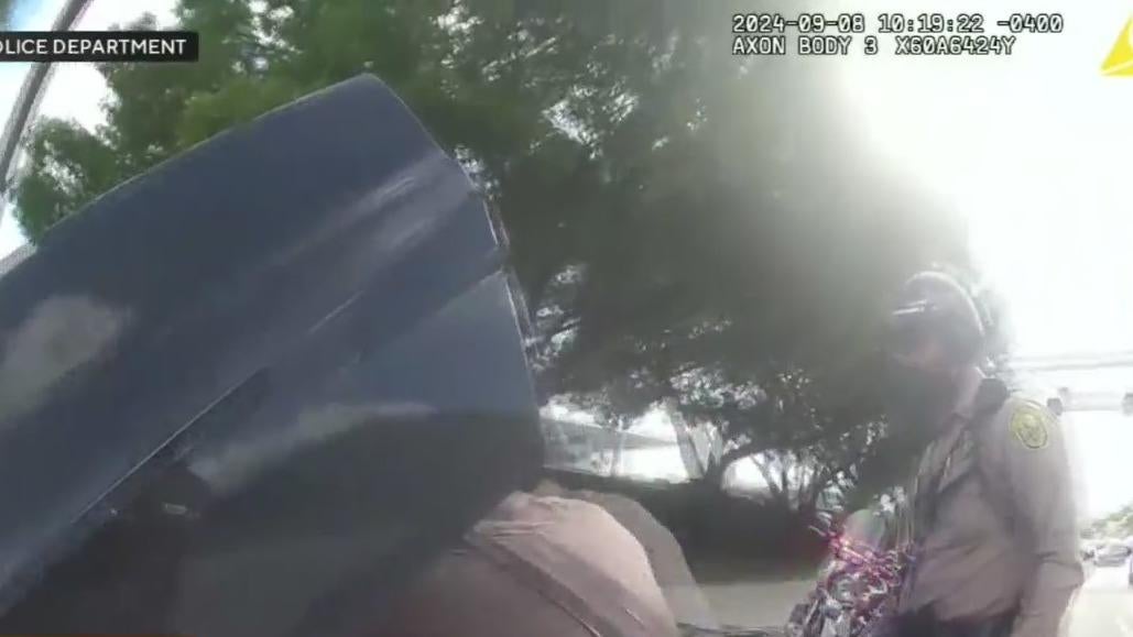 Police release body camera video of Tyreek Hill detainment - CBS Miami