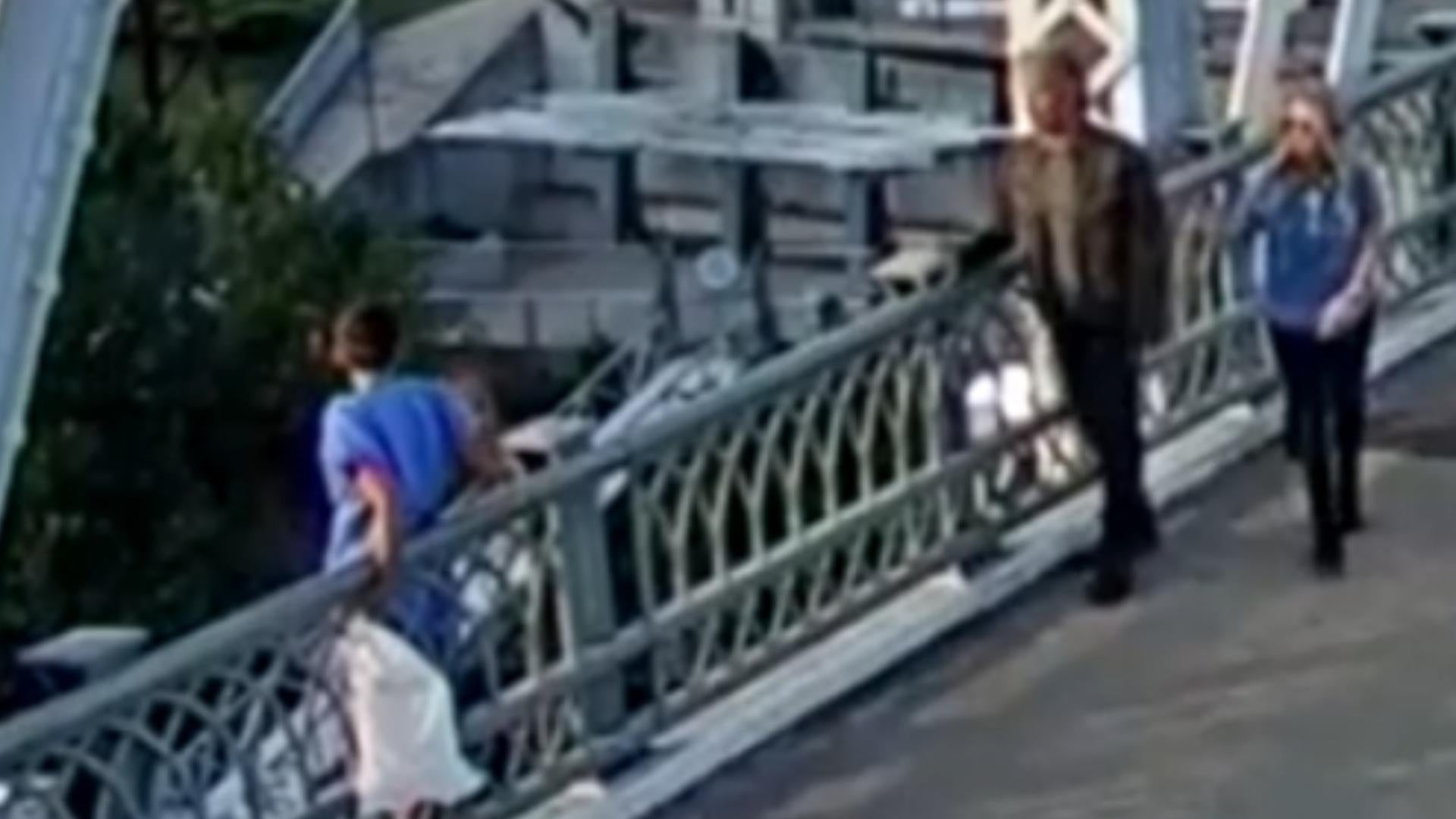 Jon Bon Jovi helps woman back from ledge on Nashville bridge - CBS News