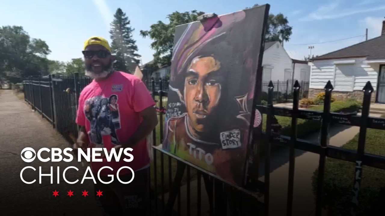 After Tito Jackson's death, fans flock to Jackson family home in Gary ...