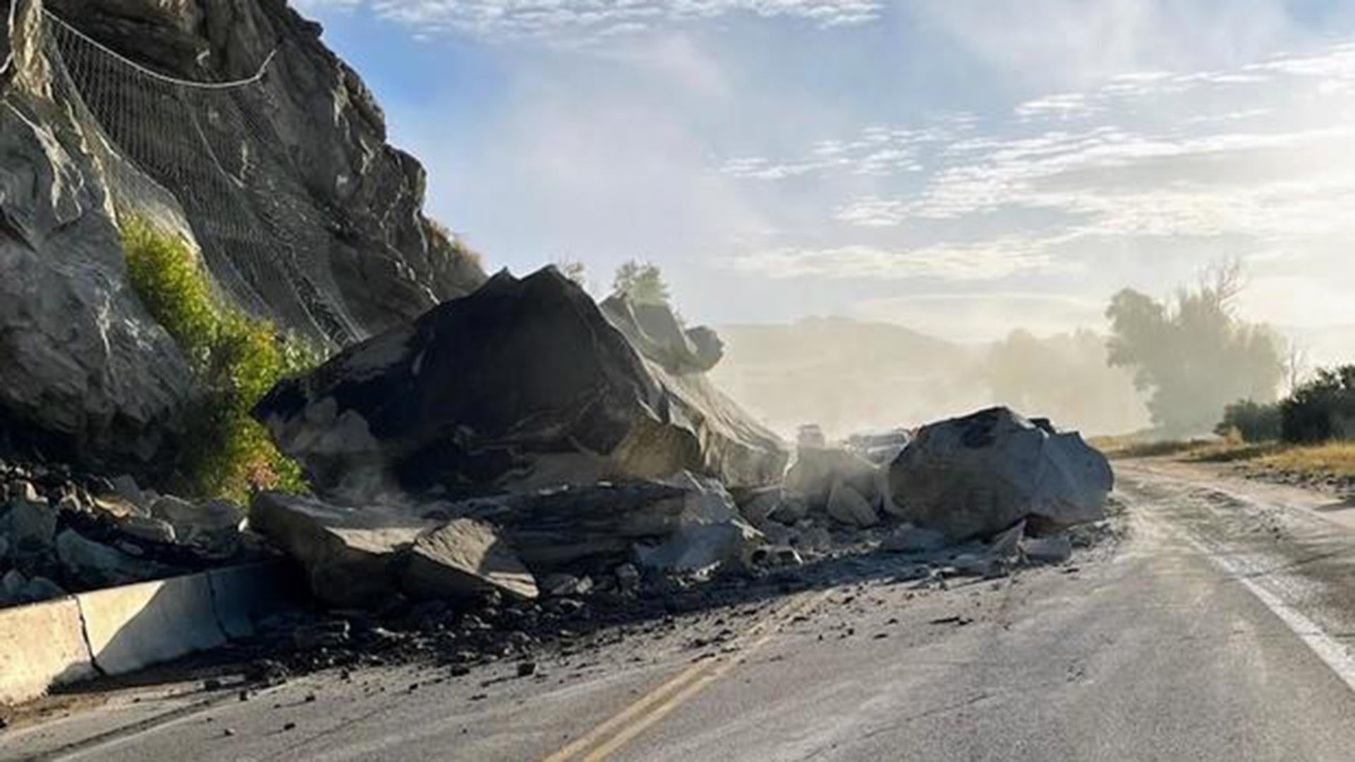 Rock slide on Highway 40 delays semi crash cleanup on eastbound I-70 on ...