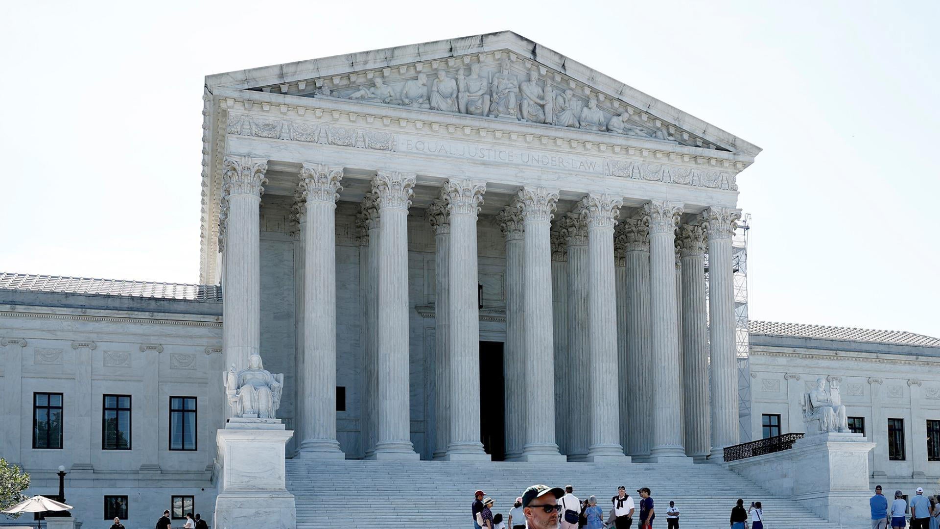 Alaska man charged with threatening to assassinate 6 Supreme Court ...